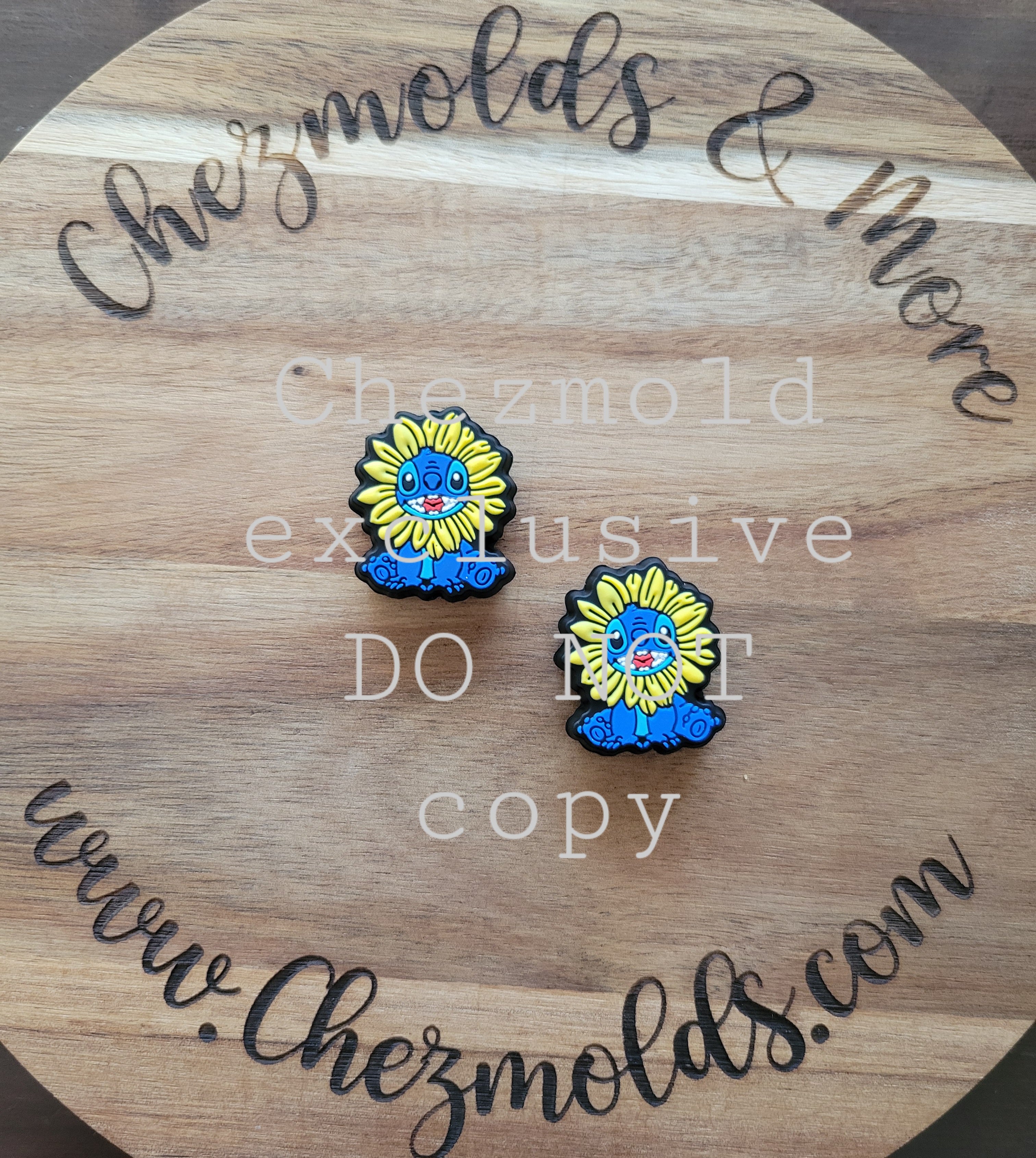 CE-sunflower blue alien- Silicone focal Bead* bulk pricing see below ...