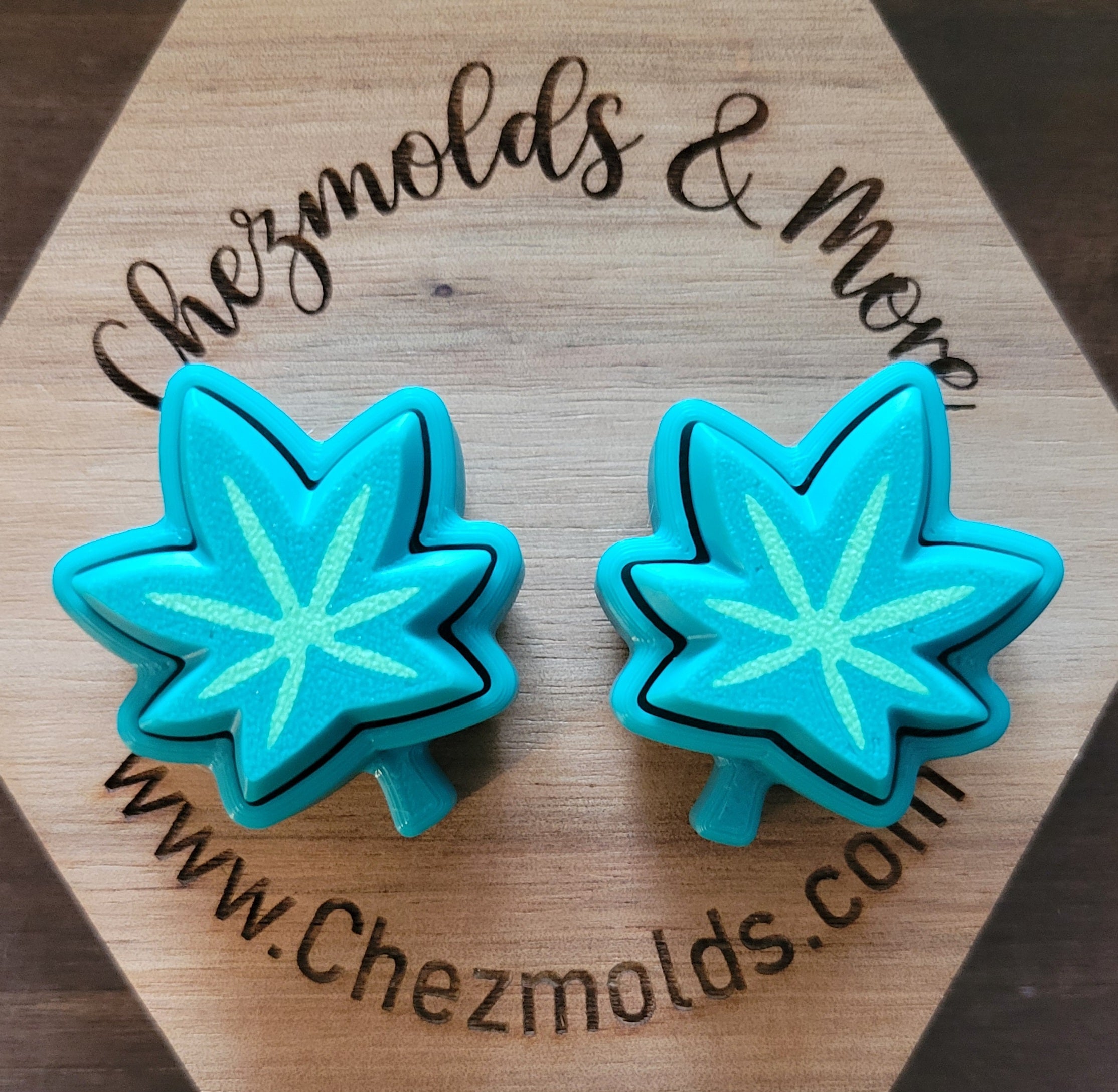 CE 3d printed fidget clicker- with keychain hole -420 leaf – ChezMolds ...