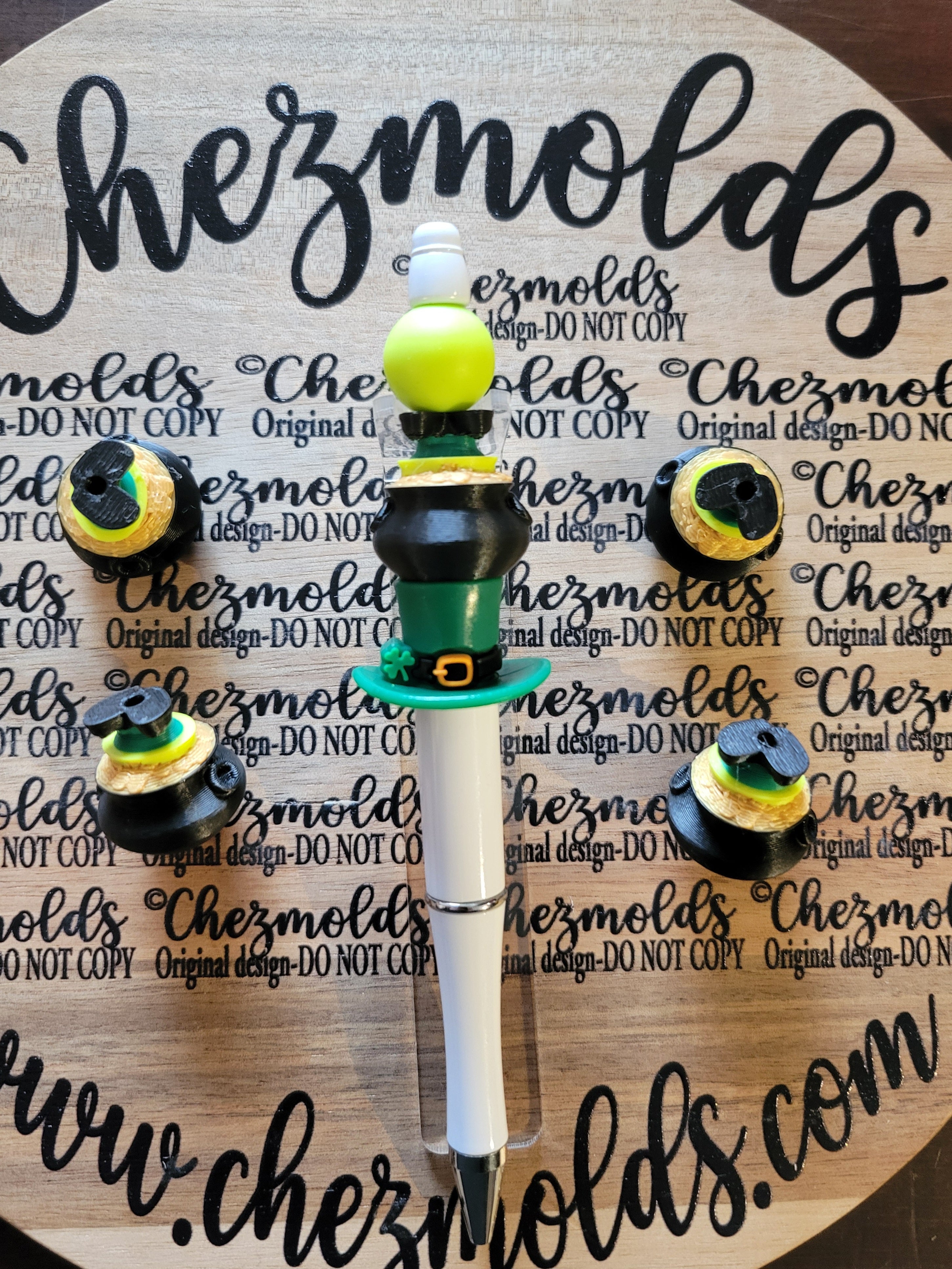 CE 3d printed focal Bead- 3D pot of gold with lep feet – ChezMolds & More